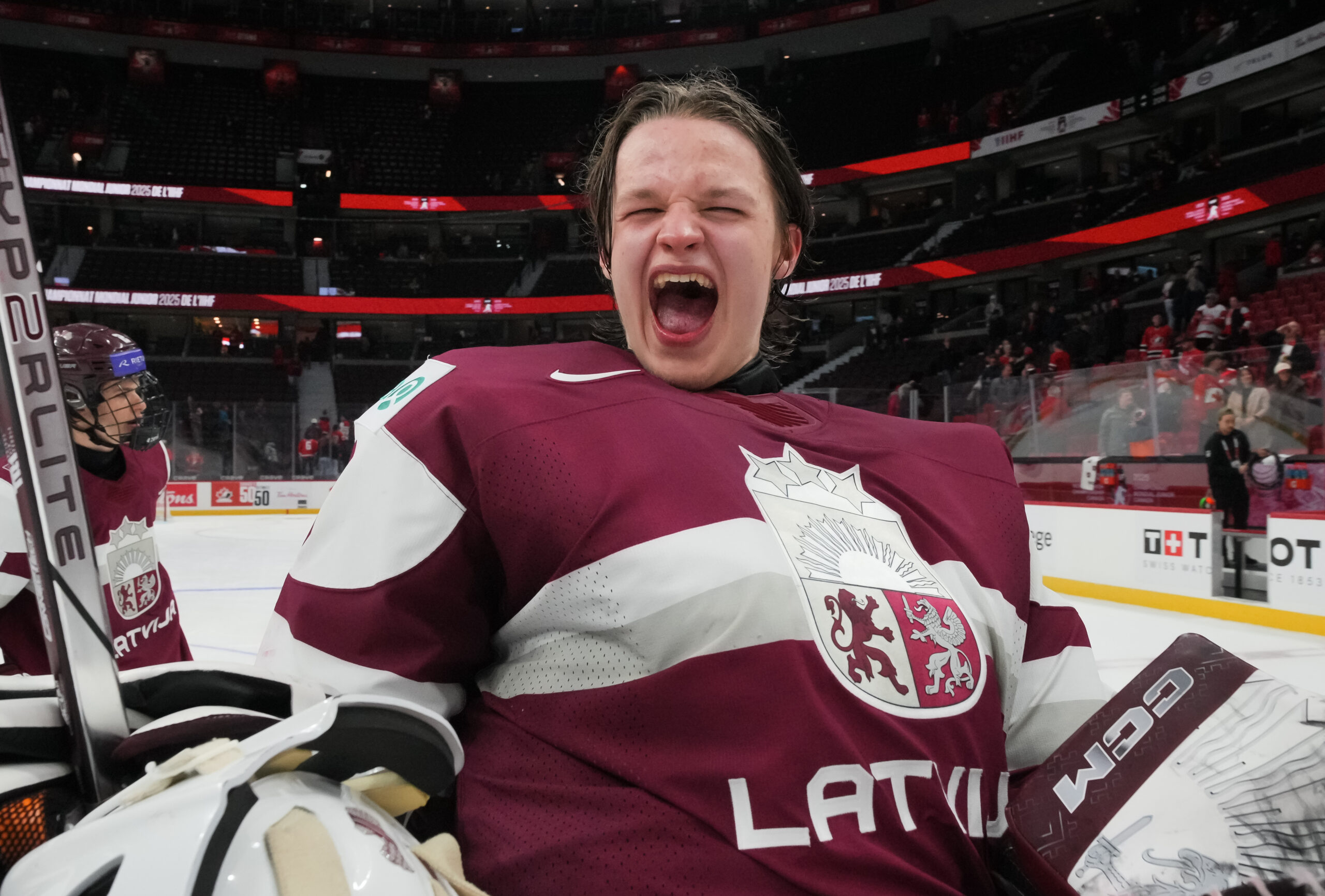 Quatre joueurs de la LHJMQ derrière le départ historique de la Lettonie ...