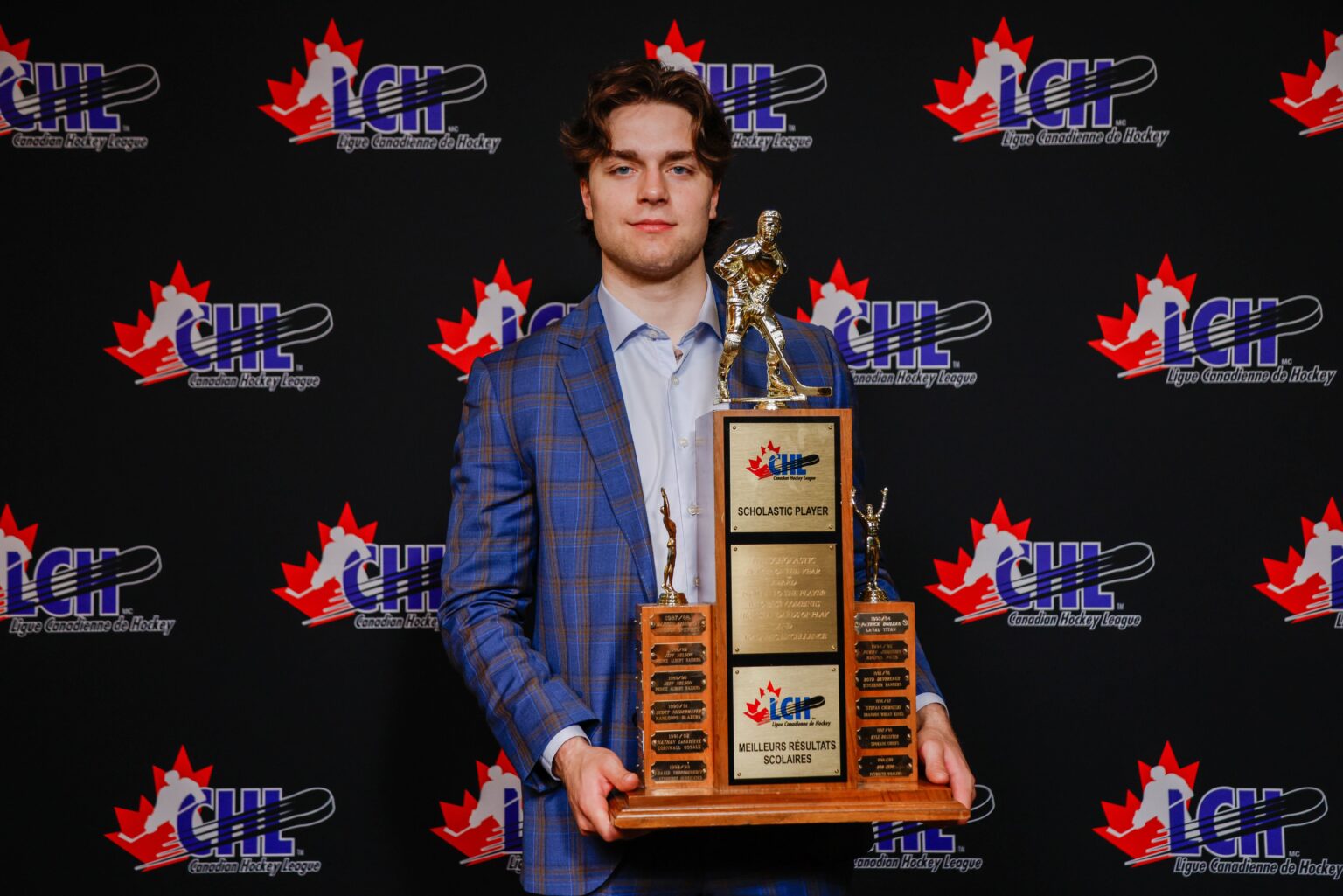 CHL Awards | Canadian Hockey League
