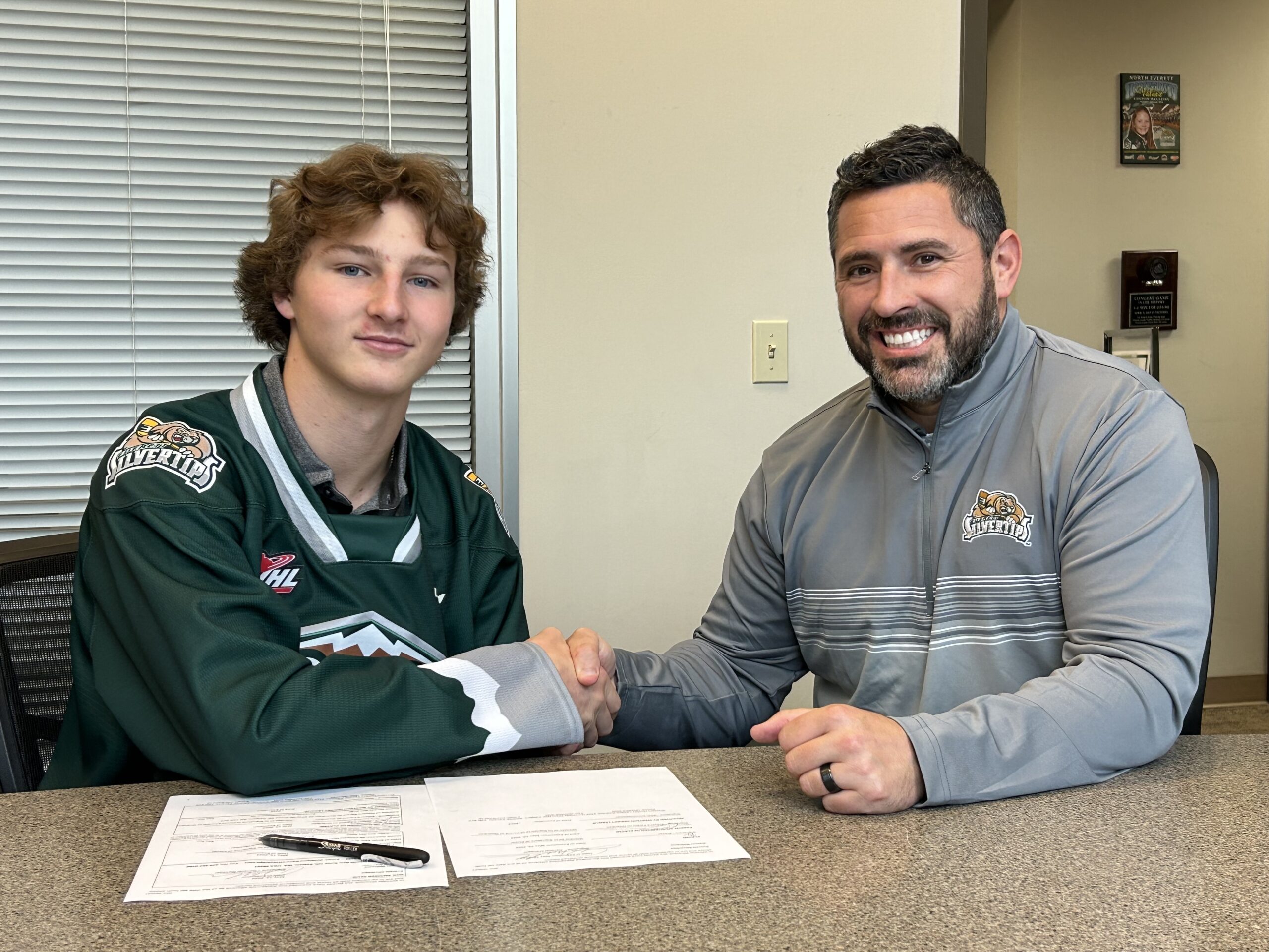 Everett inks forward Rhys Jamieson to WHL Scholarship and Development ...