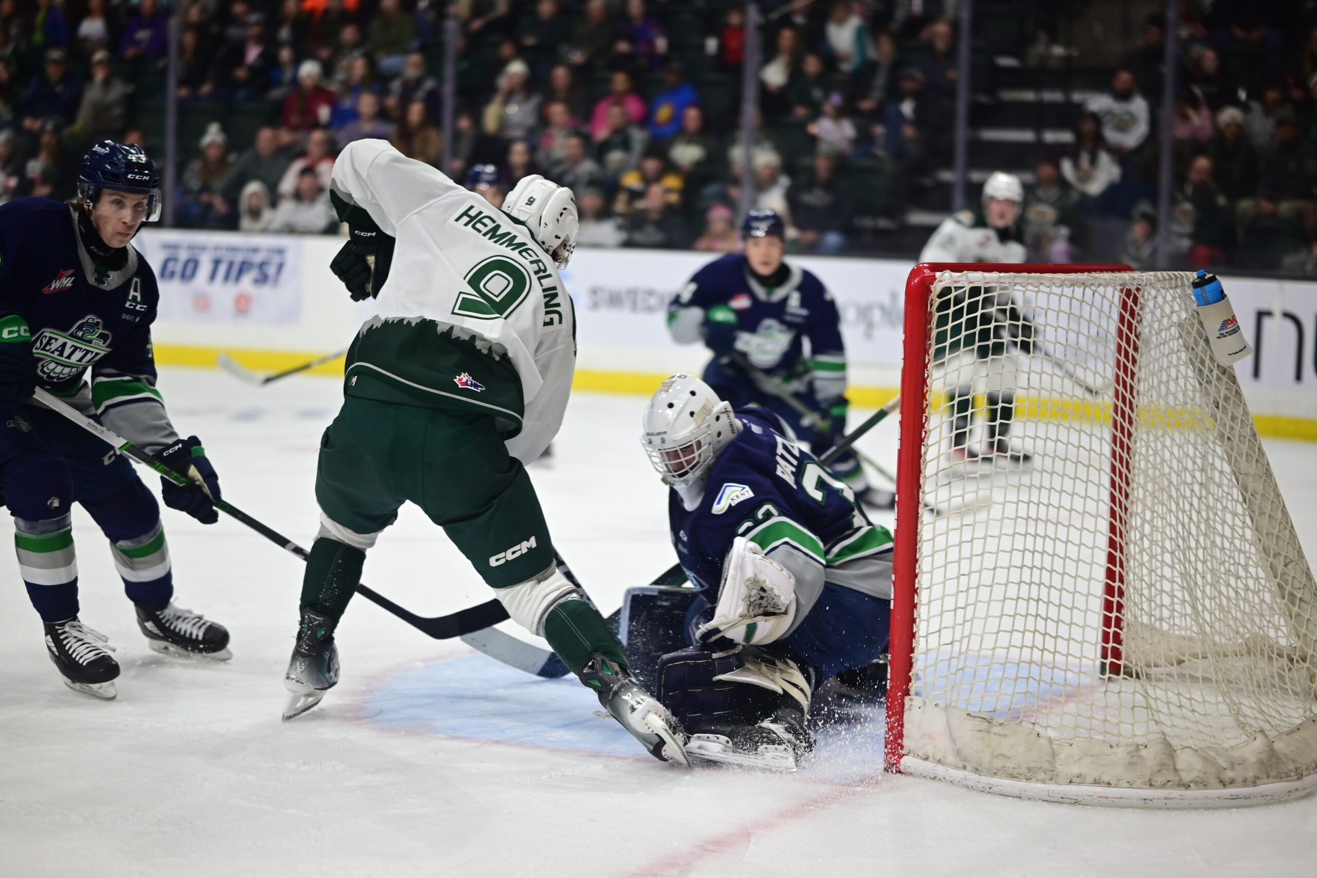 GAME RECAP: Silvertips shut down by Seattle PK in 4-1 loss - Everett ...