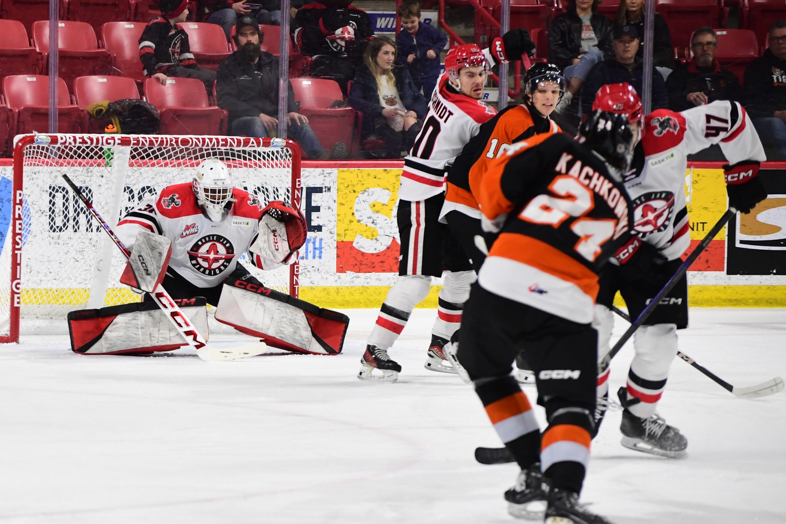 RECAP - Tigers claw Warriors - Moose Jaw Warriors