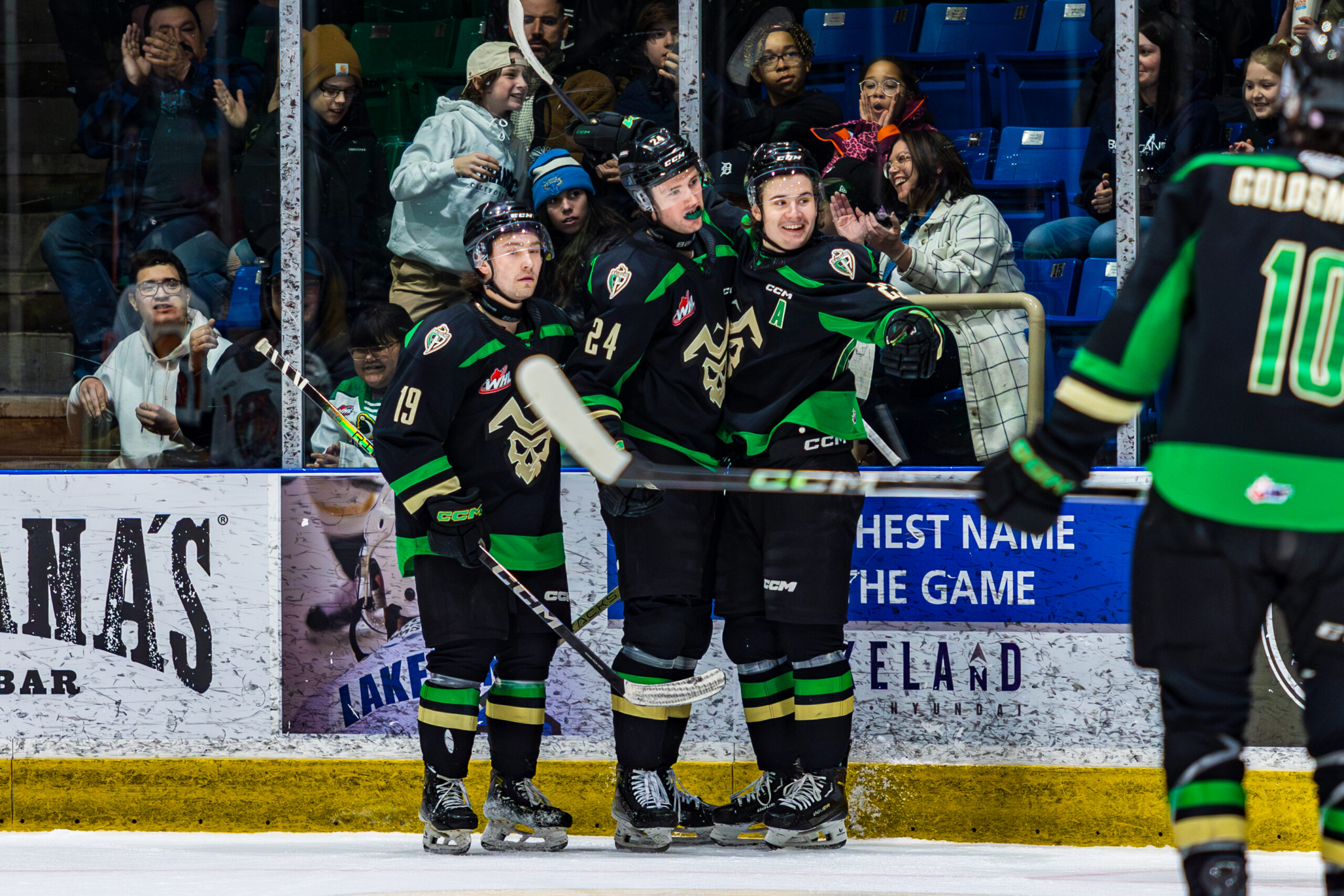Prince Albert’s offence explodes in 8-3 win over Medicine Hat - Prince ...