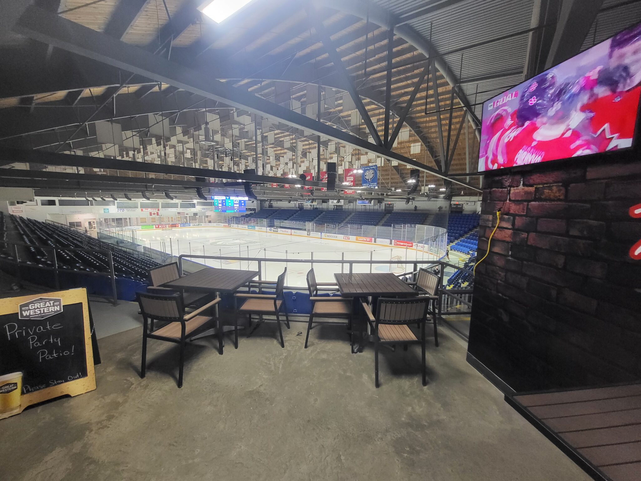 Original Joe's Party Patio - Swift Current Broncos