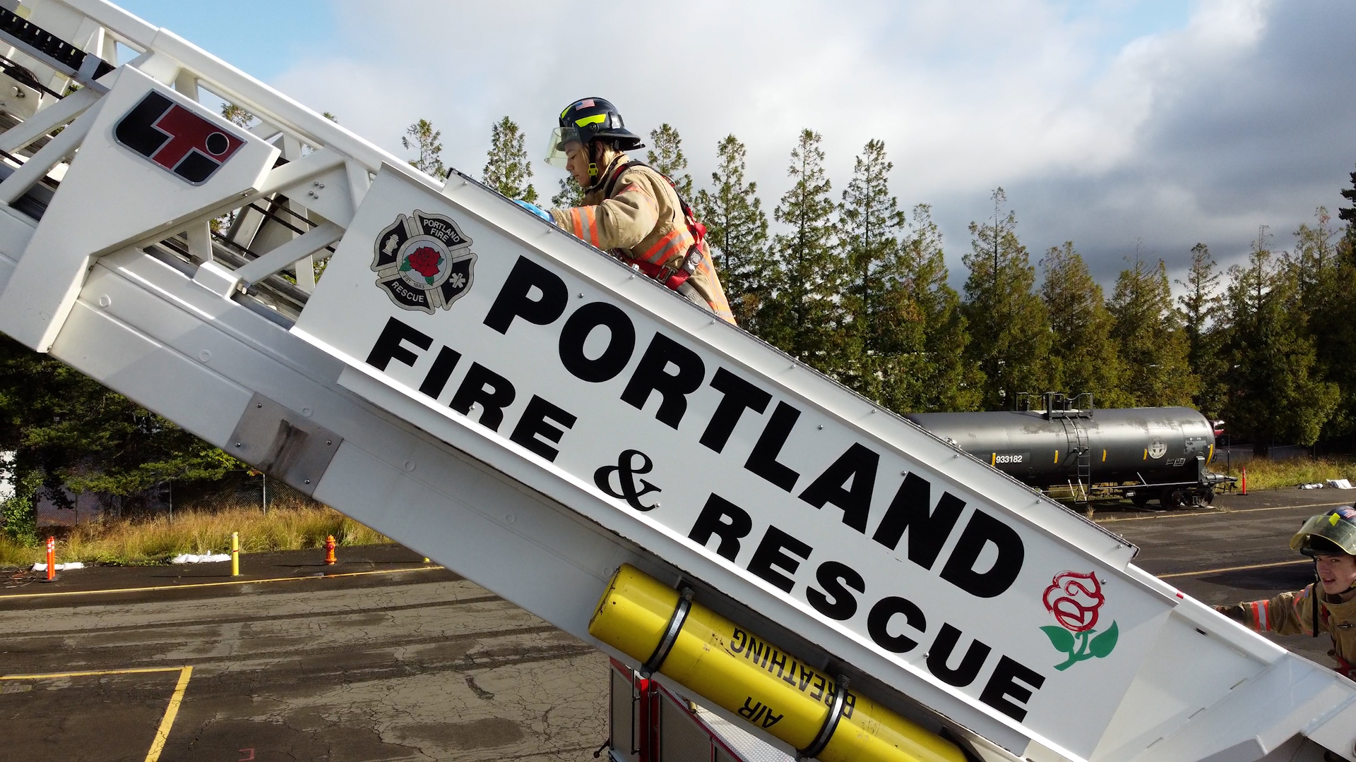 WATCH: Winterhawks players visit Portland Fire & Rescue - Portland ...