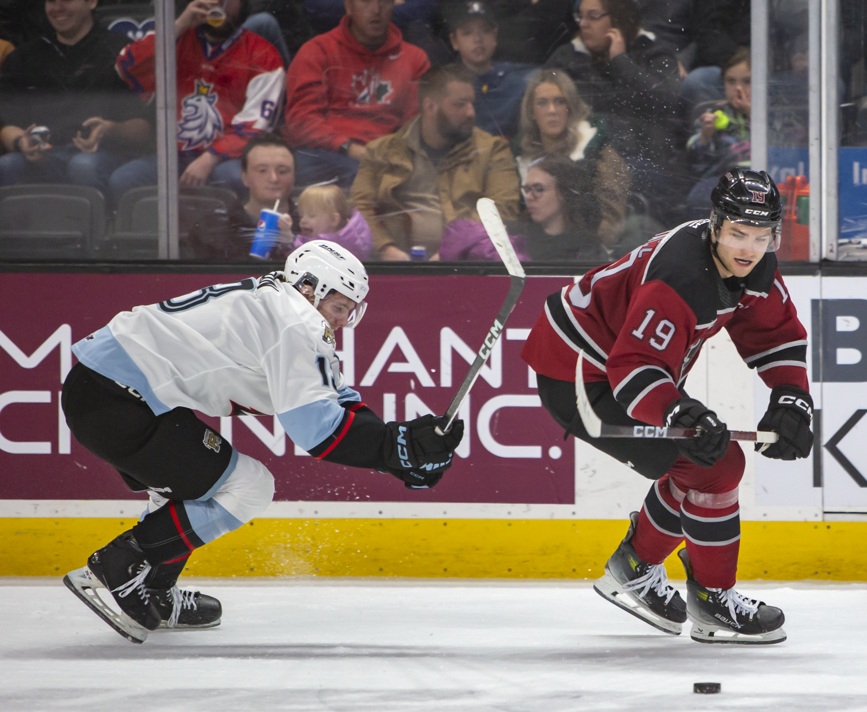 Rebels' total team effort leads to 2-1 win over top-ranked Winterhawks ...